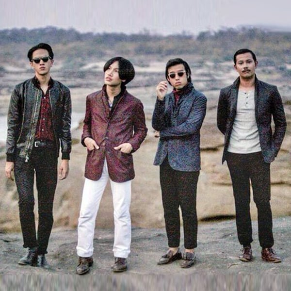 รวมคอร์ดเพลงจากศิลปิน Helmetheads คอร์ดกีตาร์ | dochord.com